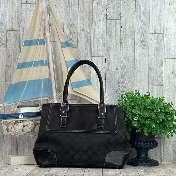 Coach | Bags | Coach Hampton Black Signature Tote | Poshmark